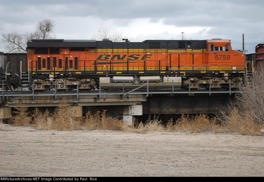 BNSF 6759